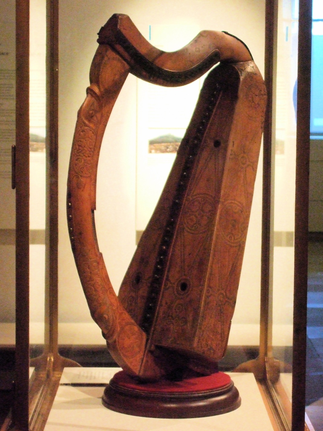 Brian Ború Millennium Harp Festival