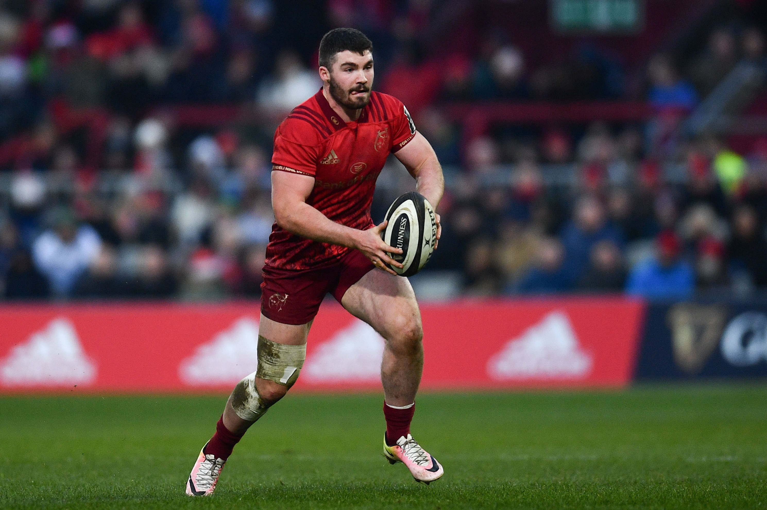 Arnold and Oliver depart as Munster also announce Roman Salanoa signing