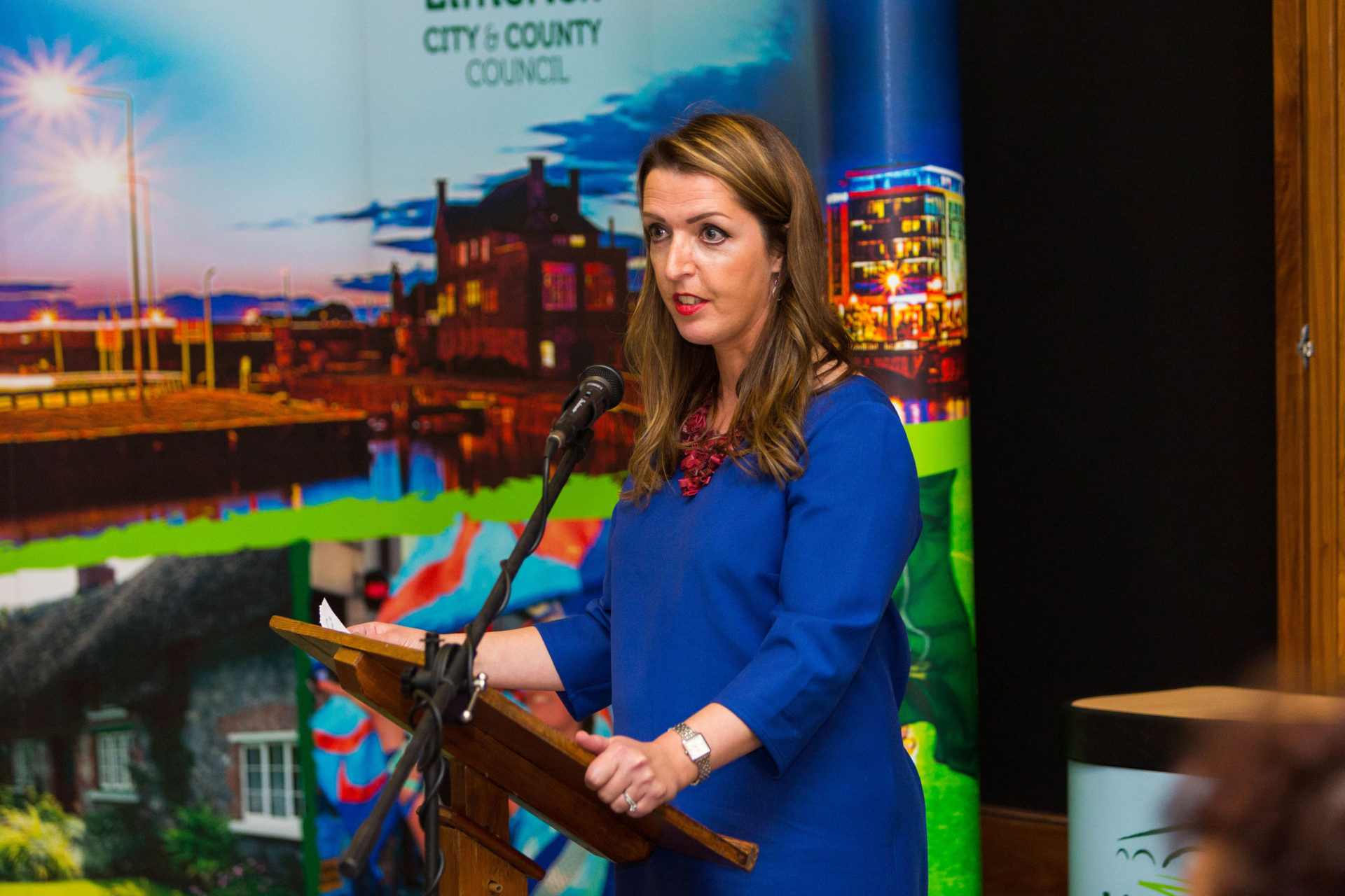 Vicky to celebrate recovery by lighting up Limerick