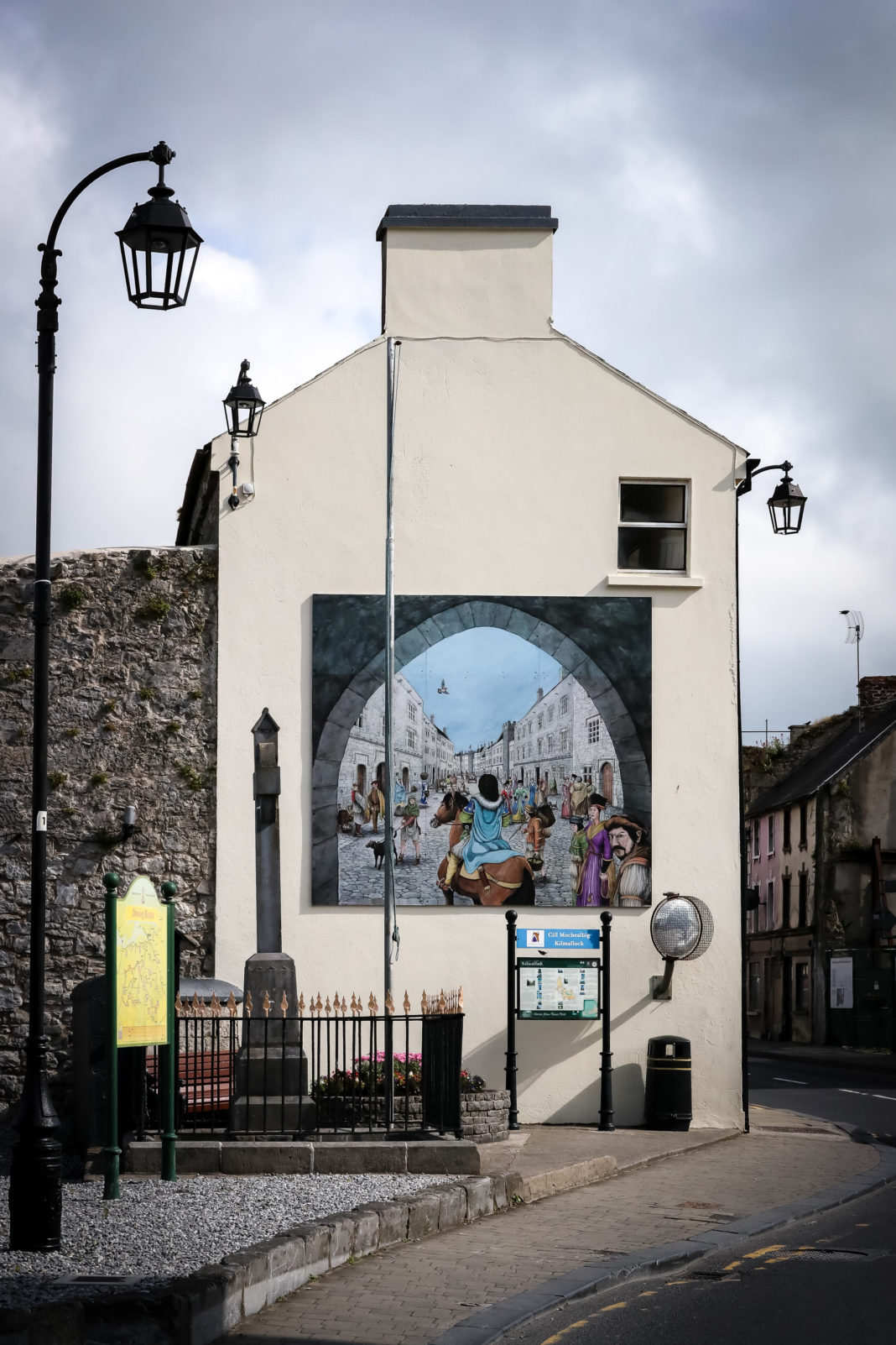 Mural and new priory walkway unveiled in Kilmallock