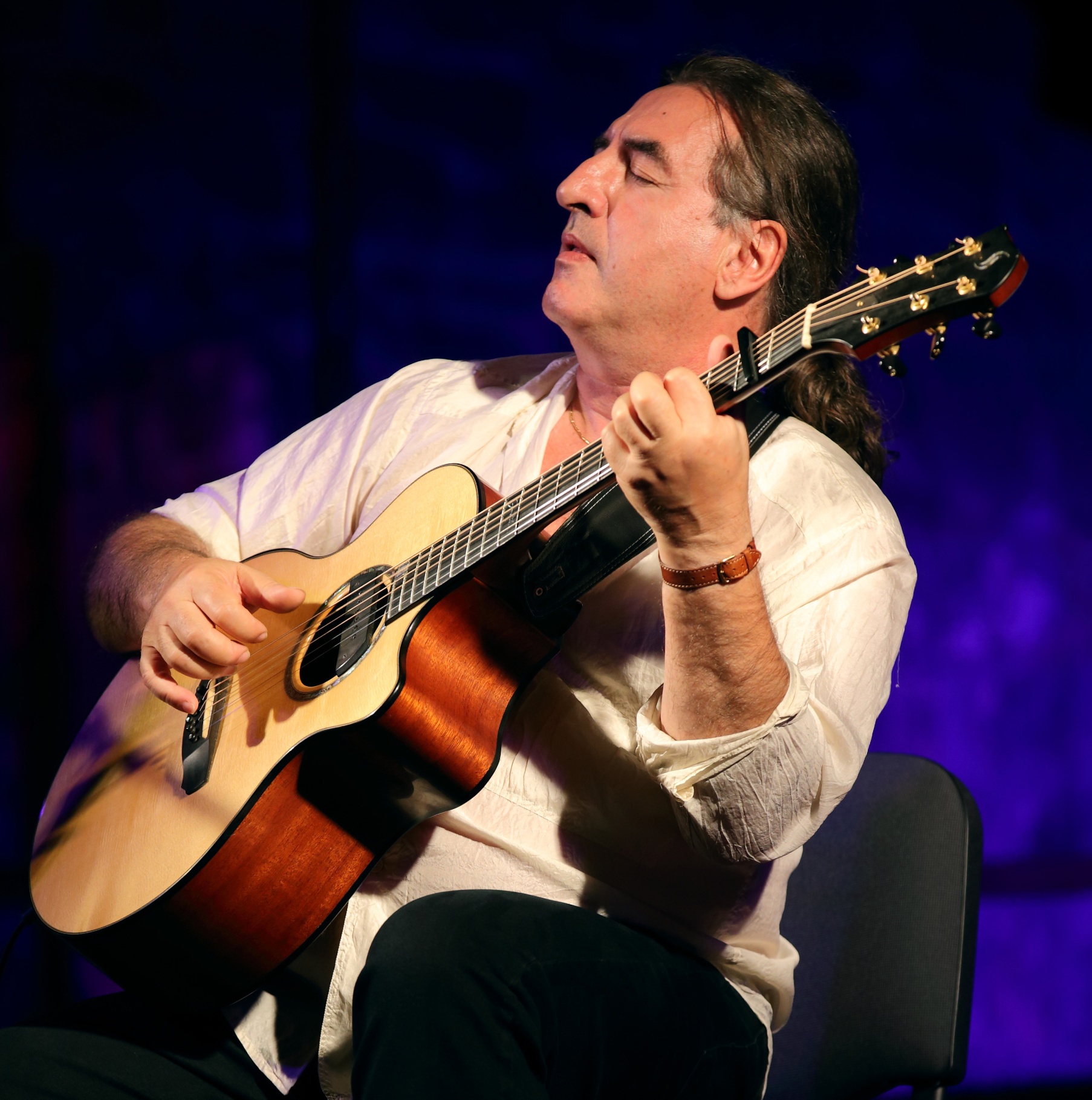Live show from Franco Morone - the Italian poet of the acoustic guitar