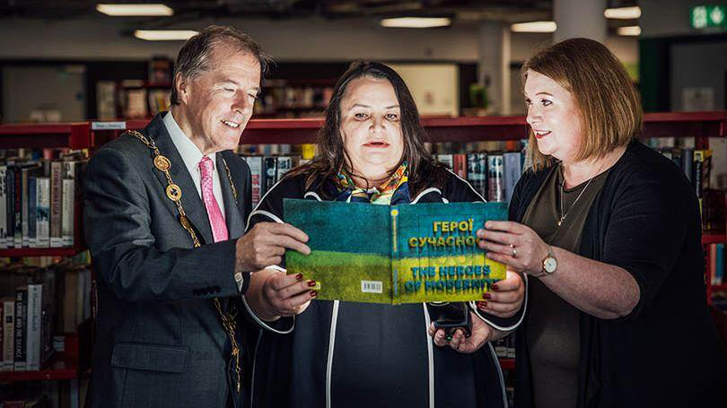 Ukrainian bookshelf unveiled in Limerick City Library