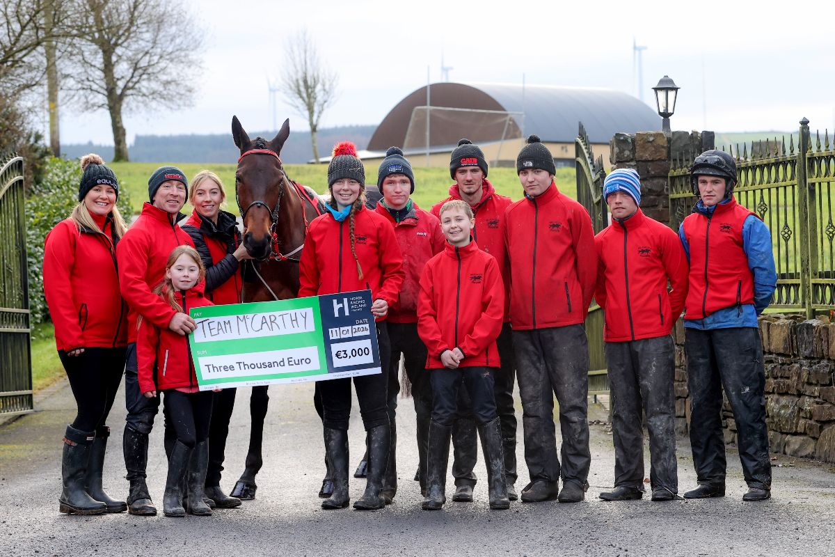 Award for stable staff of McCarthy Yard Athea