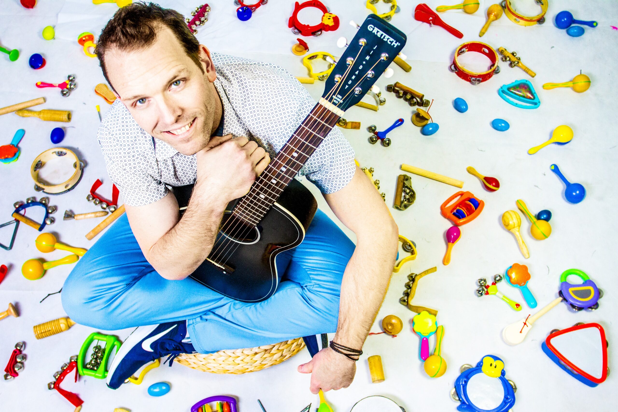 Little Folk on the Road is a fun, family show