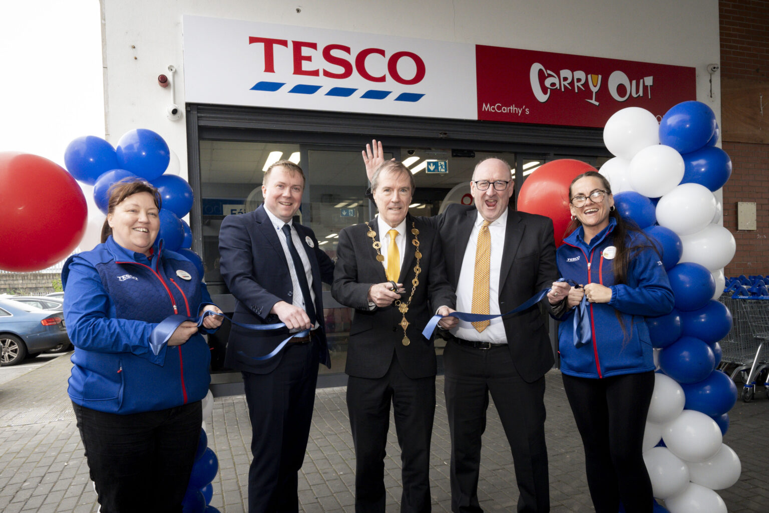 Tesco Ireland opens fifth Limerick outlet