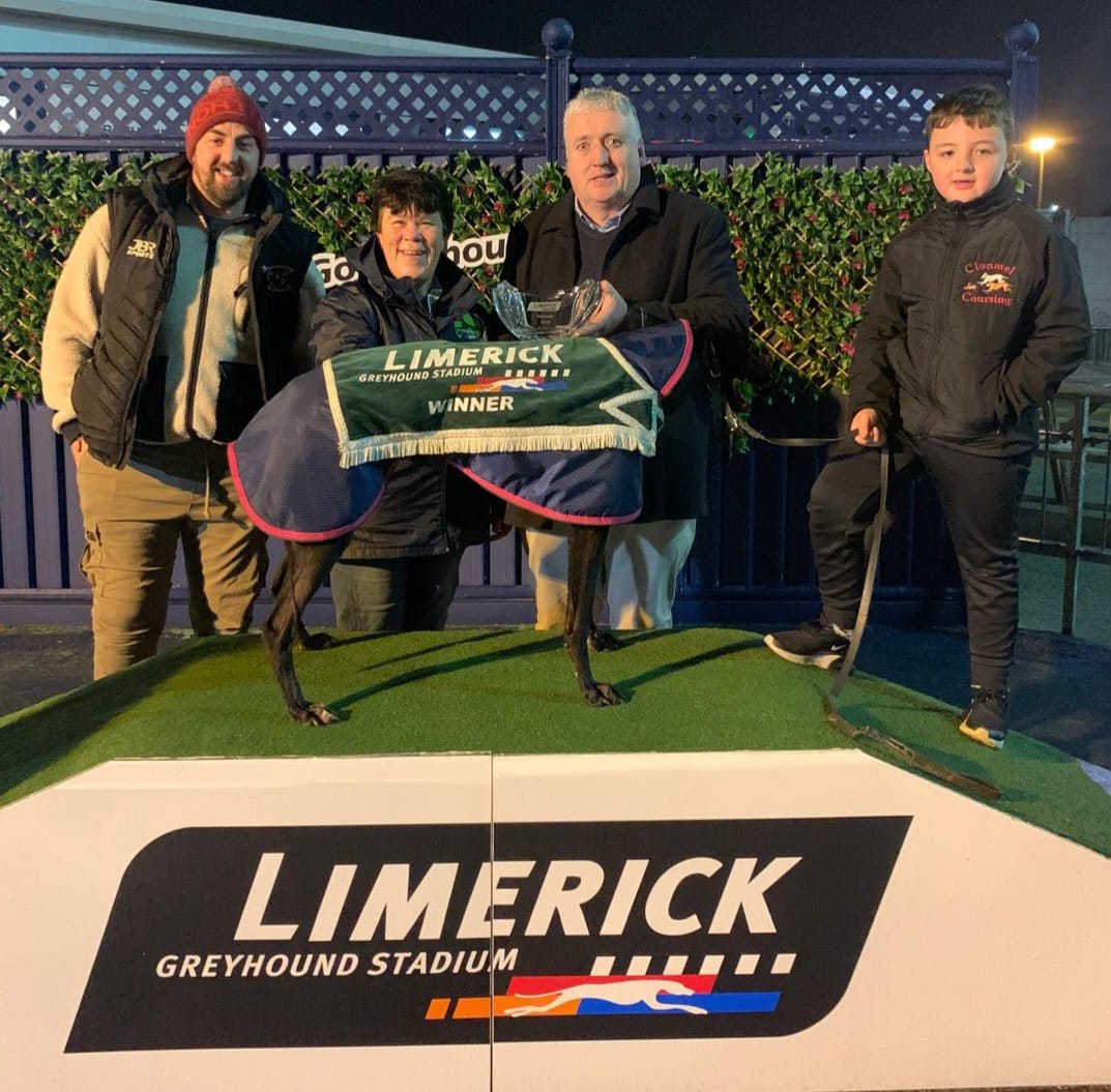 Exciting Final at Limerick Greyhound Stadium