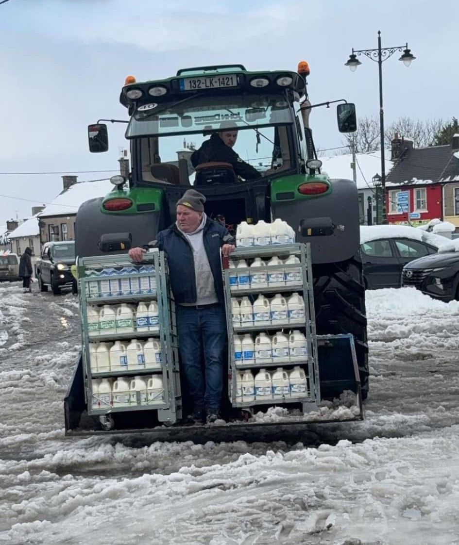 Limerick bands together as blanket of snow and ice falls