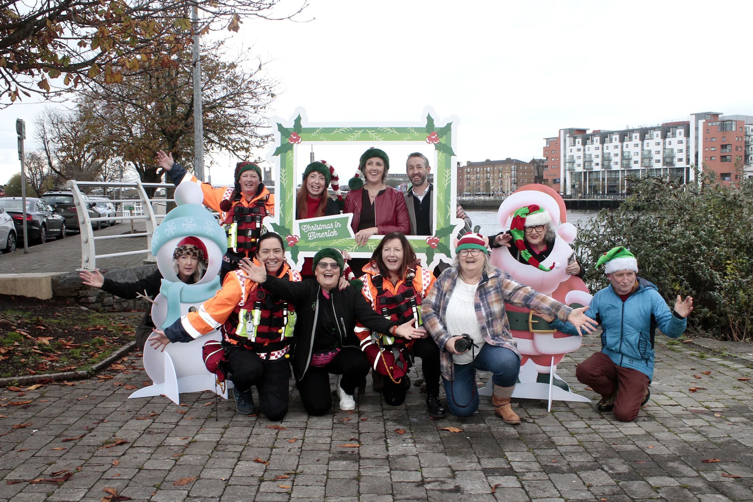 Santa Paddle on the Shannon